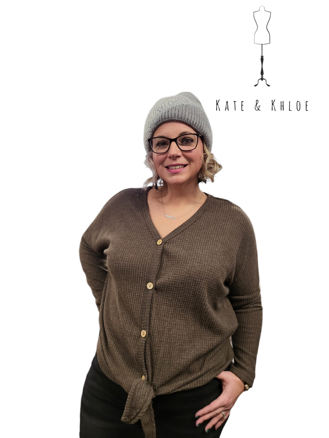 Door busters! – Kate and Khloe